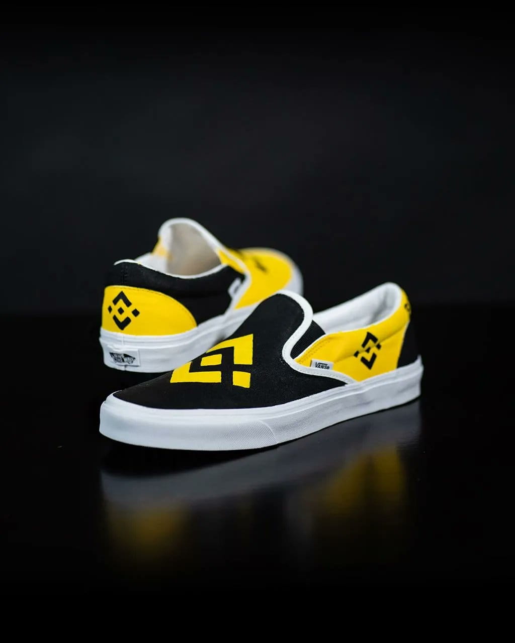 Amazing shoes 👟 #Binance | RMAAD on Binance Square