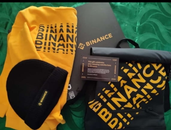 #Binance I love all my Swag, the ones I have and the ones ...