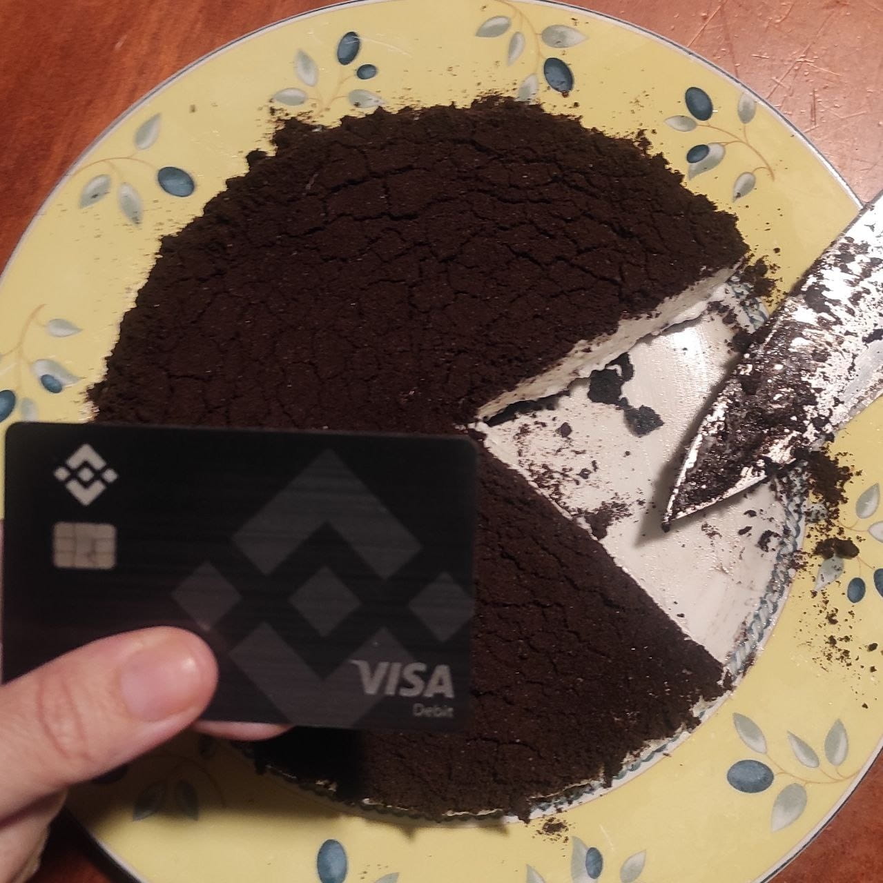 delicious pac man oreo cake. #binancecard of course #trave ...