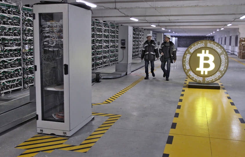 The total income of miners of the first cryptocurrency in Ja | Trading ...