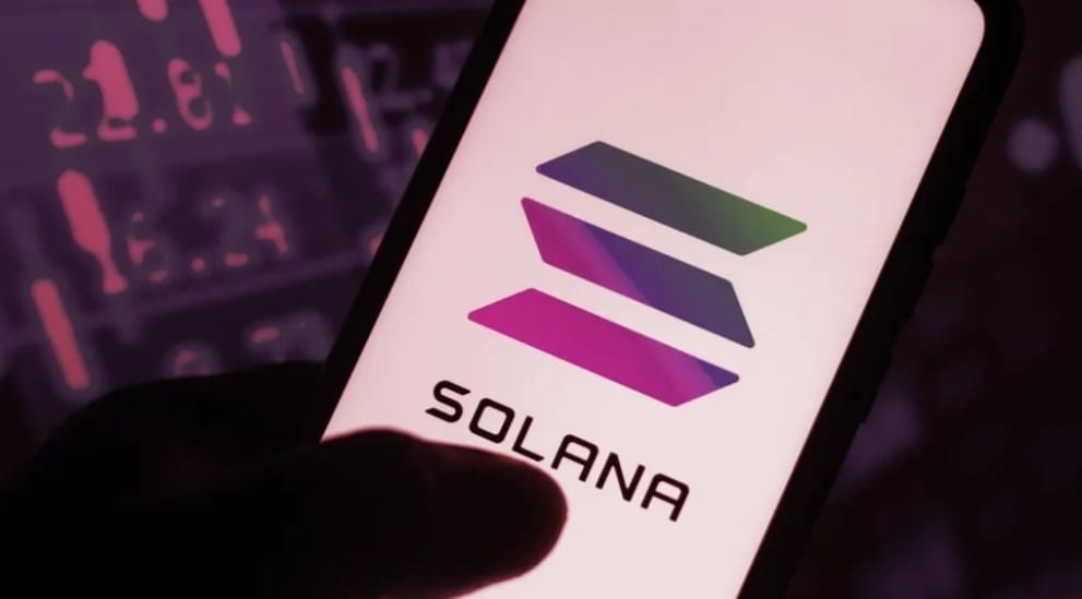 Solana Soars Double-Digits as Helium Network Announces Merge ...