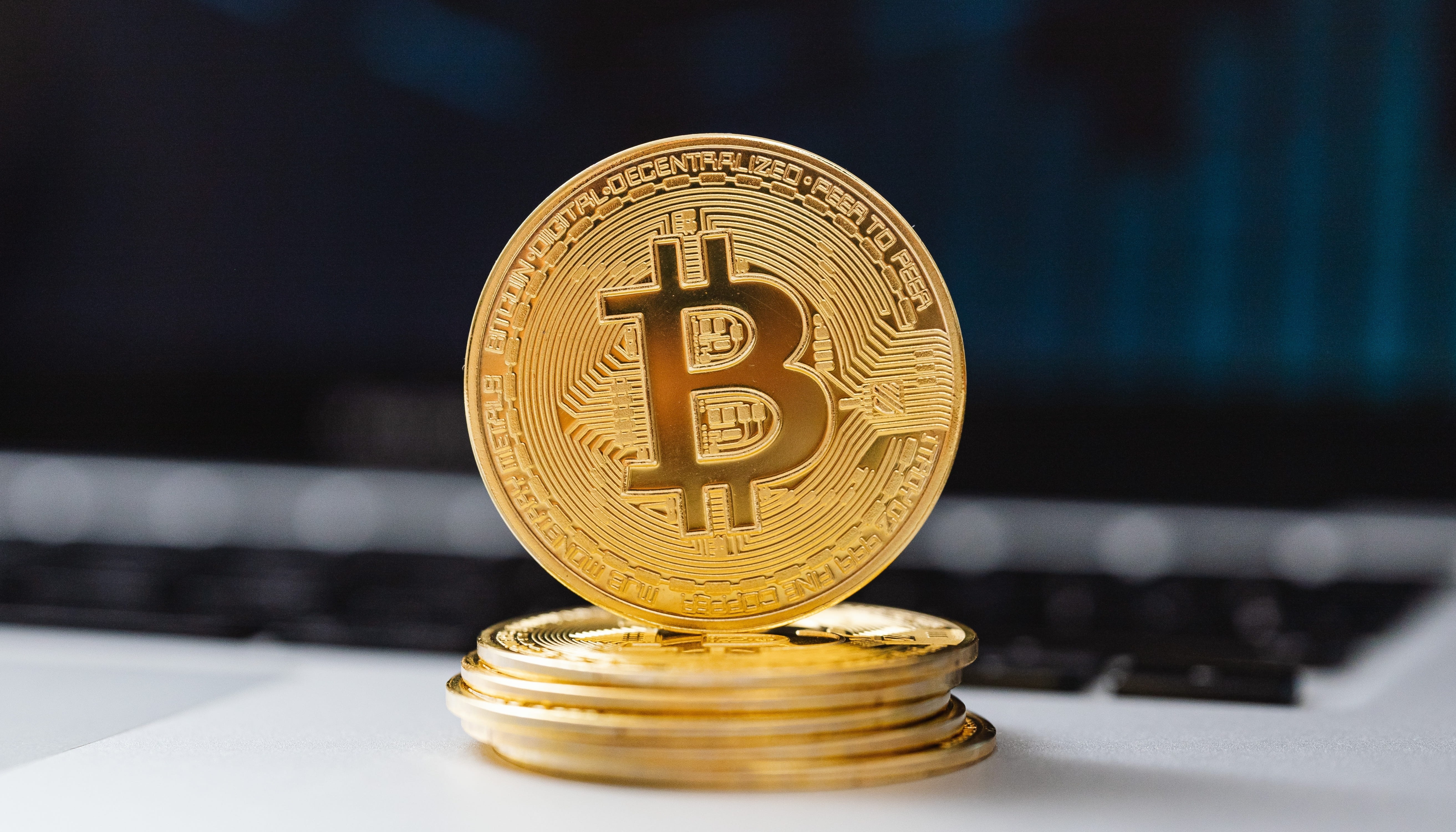 Btcoin on daily timeframe we have bigg resistance at MA365 1 ...