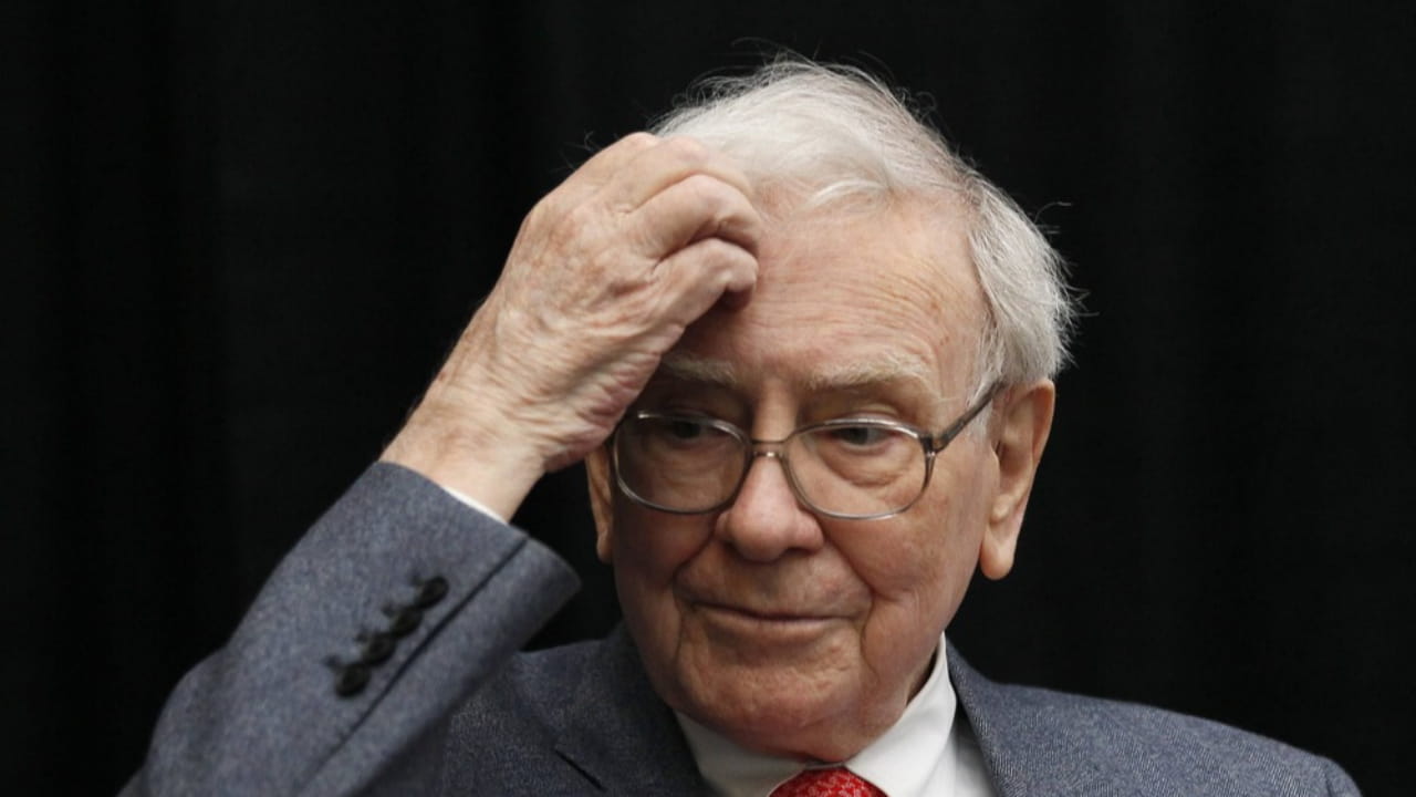 Warren Buffett Calls For Punishment Of Bank Executives In The Wake Of ...