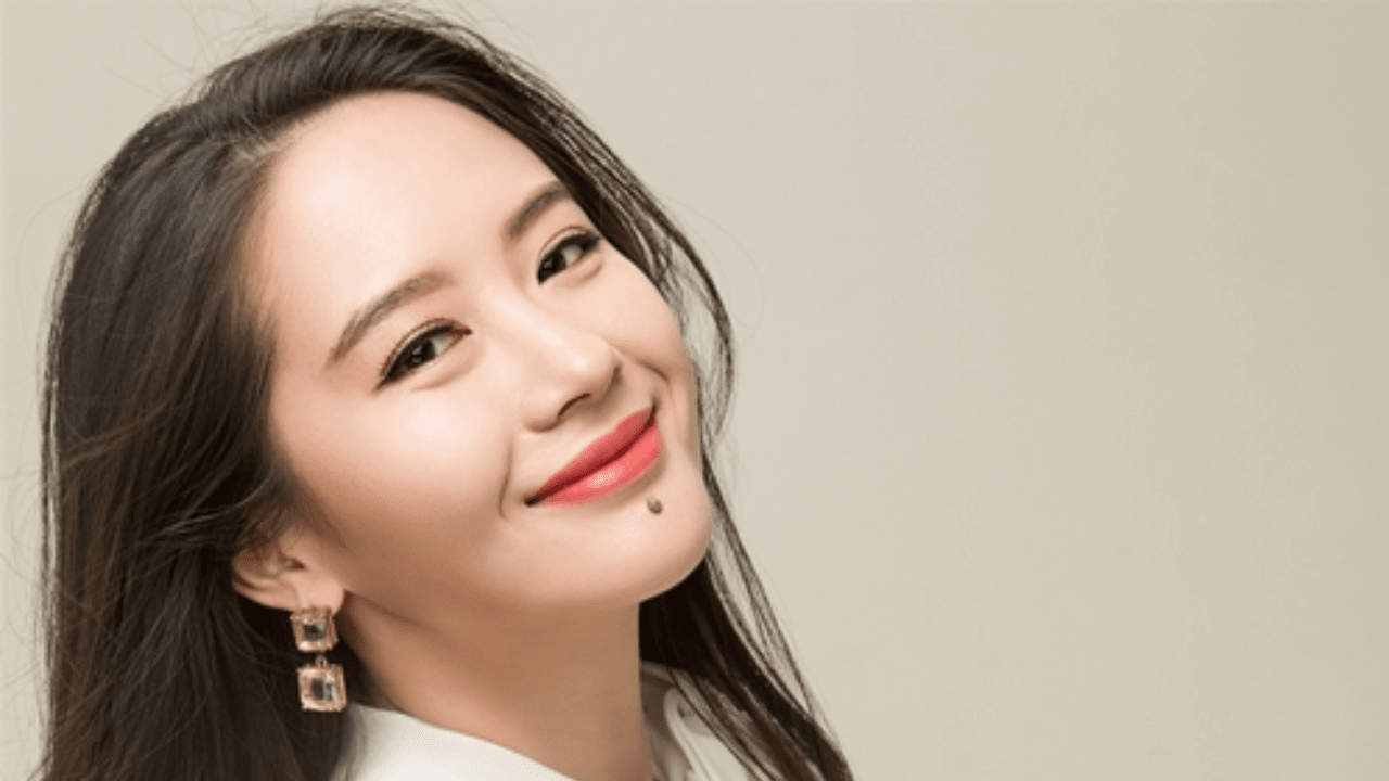 The power and vision of female founders: the legendary story of He Yi and Binance | SaixKeith on ...