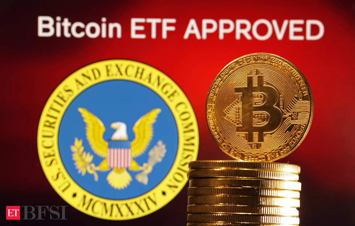 Record-Breaking: Bitcoin ETFs Debut with $4.6 Billion in Tra | Mastering Crypto on Binance Square