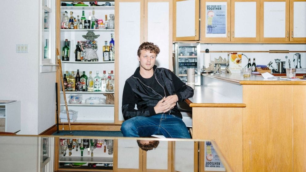 There is a true story about Jeremy Gardner, an investor and | SonTung ...