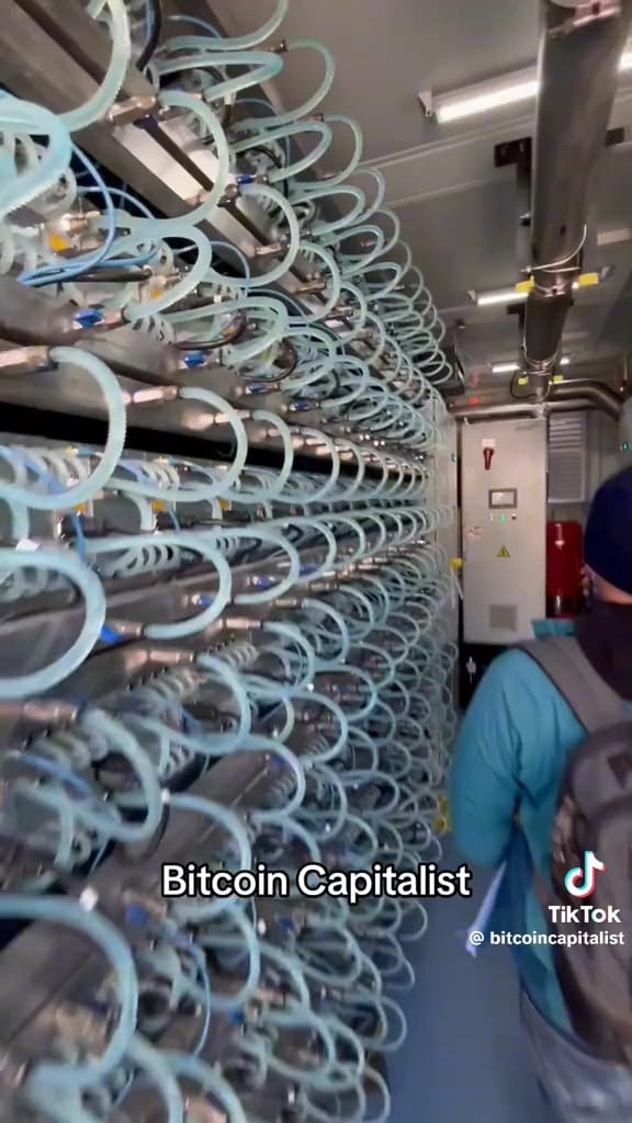 #BITCOIN 💵 Mining center USA | CRYPTO ALEX TRADER on Binance Square