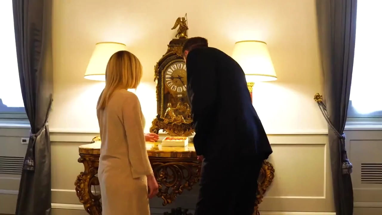 Elon Musk meets Italian PM Giorgia Meloni. Innovation meets tradition ...