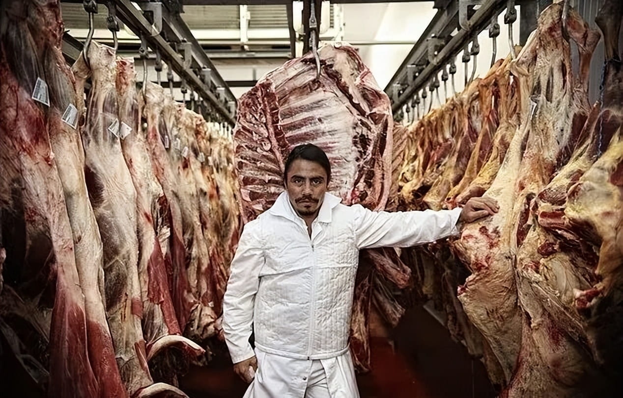 Đế chế ẩm thực của siêu mạng xã hội Salt Bae đã sụp đổ! Cửa hàng thua ...