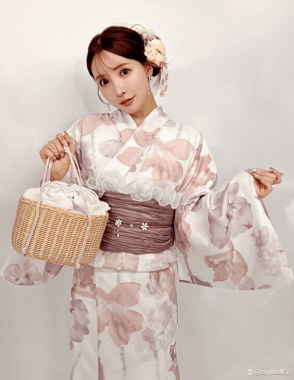 Famous Japanese artist Yua Mikami officially launched her pe | crypto墨尘 ...