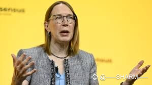 👋 SEC Commissioner Hester Pierce, known as “Cryptomama,” sa ...