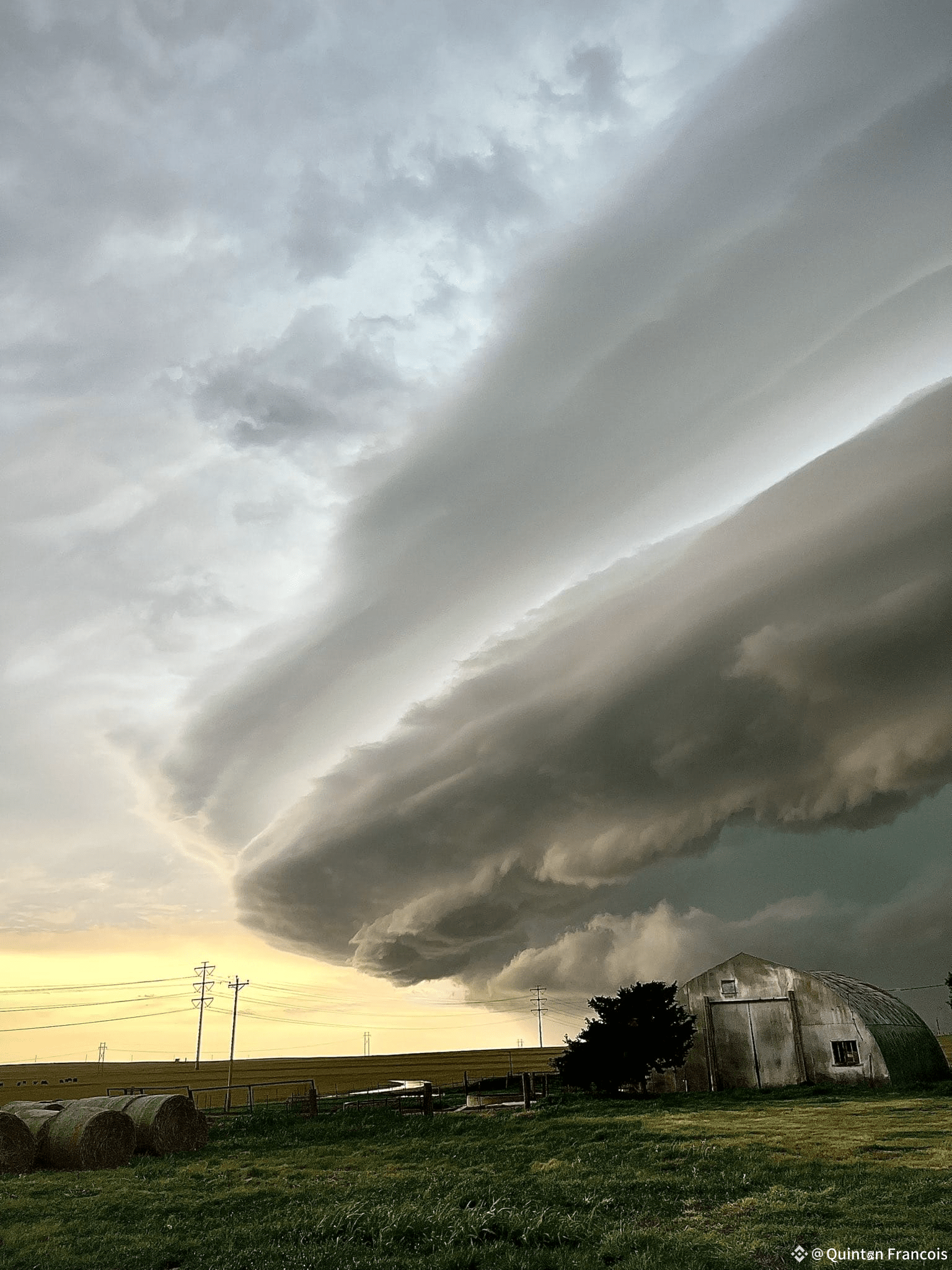Just wow. Insanely beautiful supercell in Beaver, Kansas # | Quinten ...