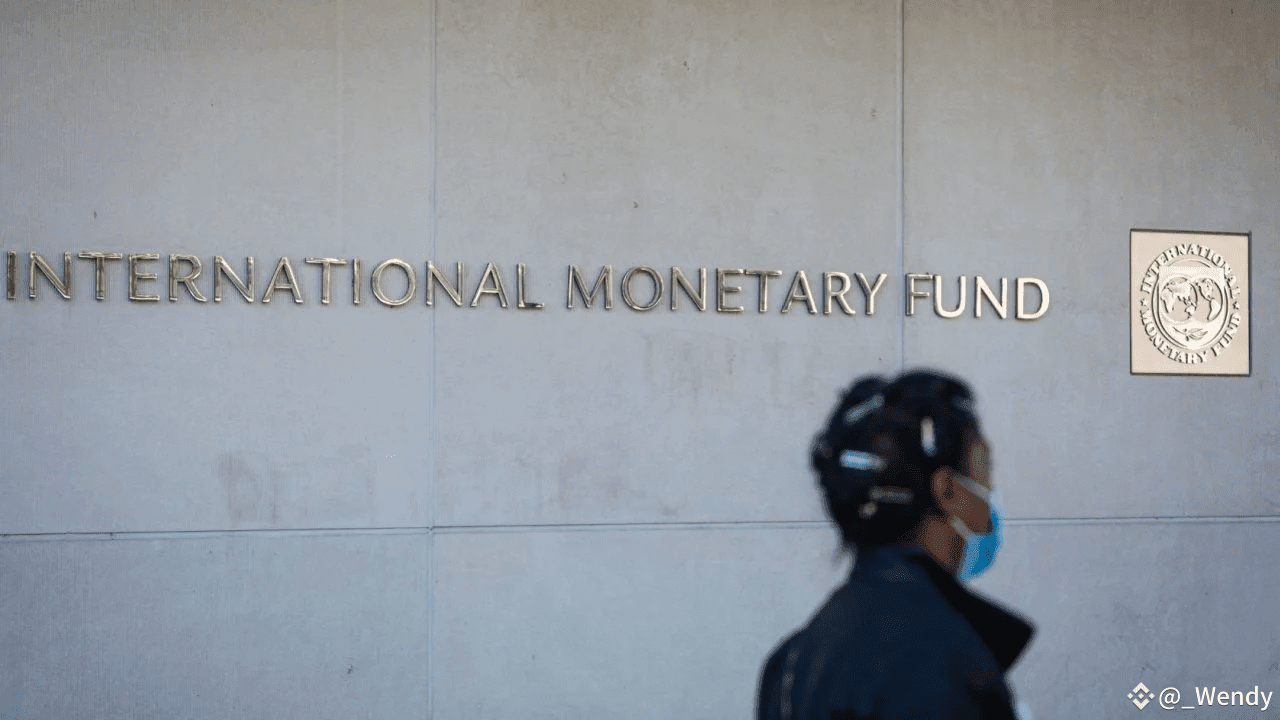 $BTC IMF Cuts Global Growth Forecasts as US Tariffs Lead to | _Wendy on Binance Square